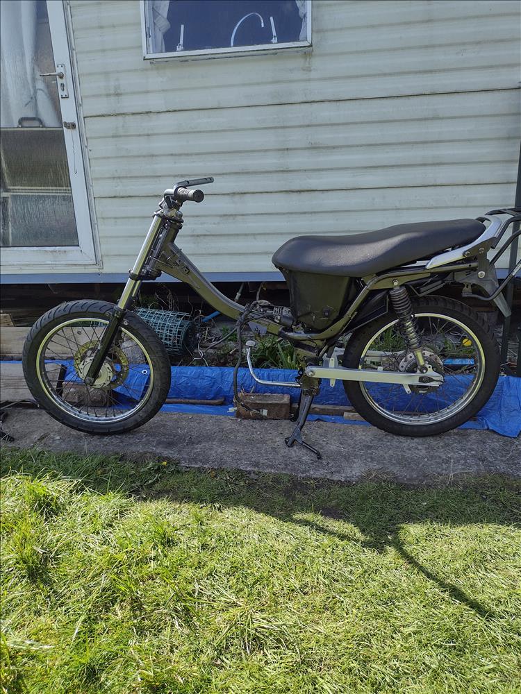 Review of the Honda ANF 125 Innova - By Peter Hawker